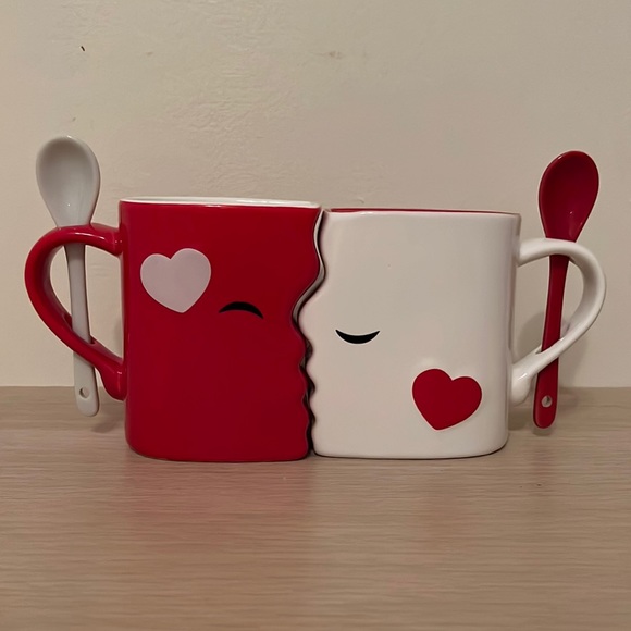 Kitchen | Valentines Day Anniversary Love Kissing Mugs Red And White ...